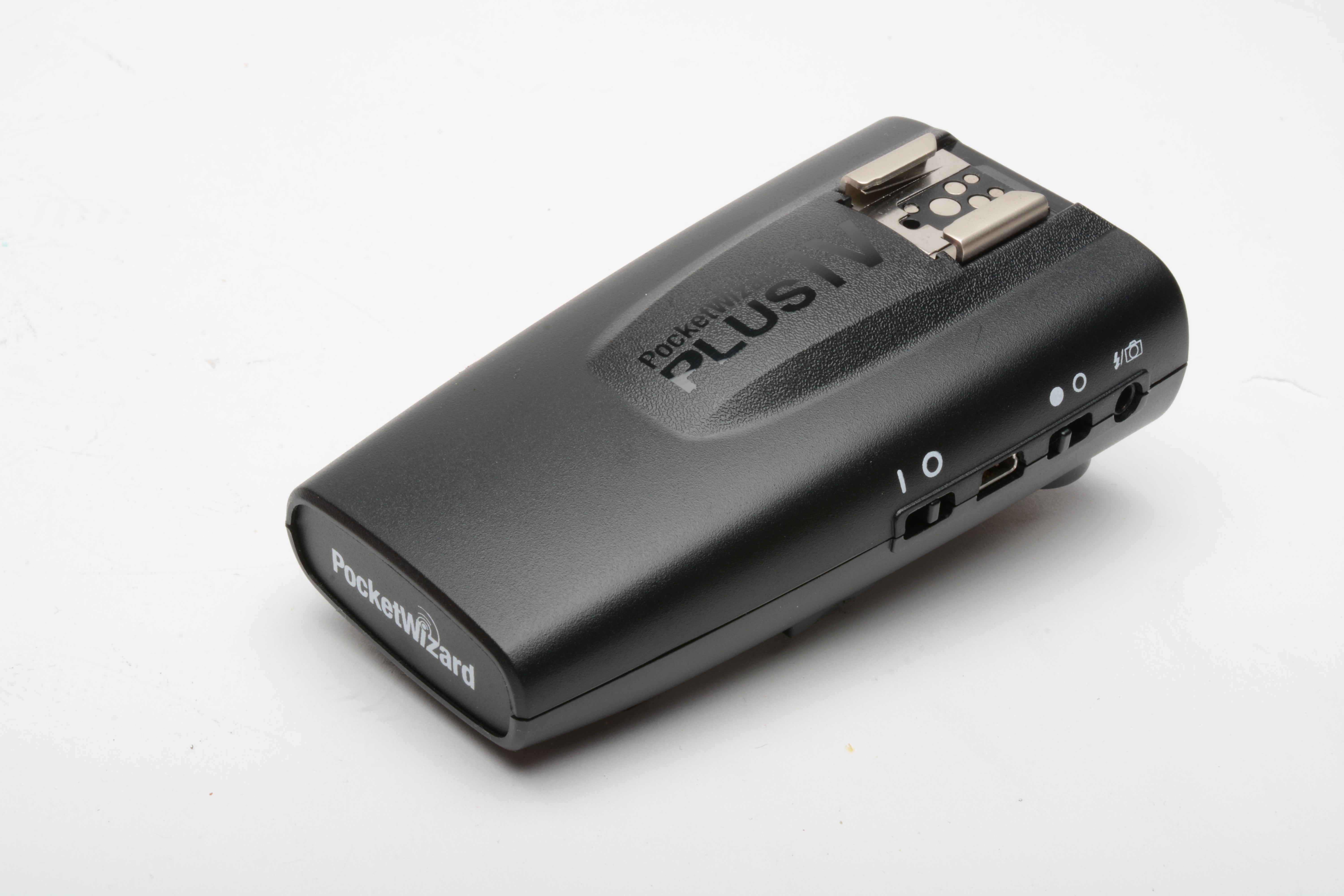 Pocket Wizard Plus IV e Transmitter / Transceiver, Tested, Clean w/Cas ...